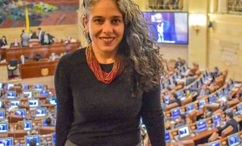 Senadora colombiana enfatiza necesidad de unificar al Pacto Histórico ...